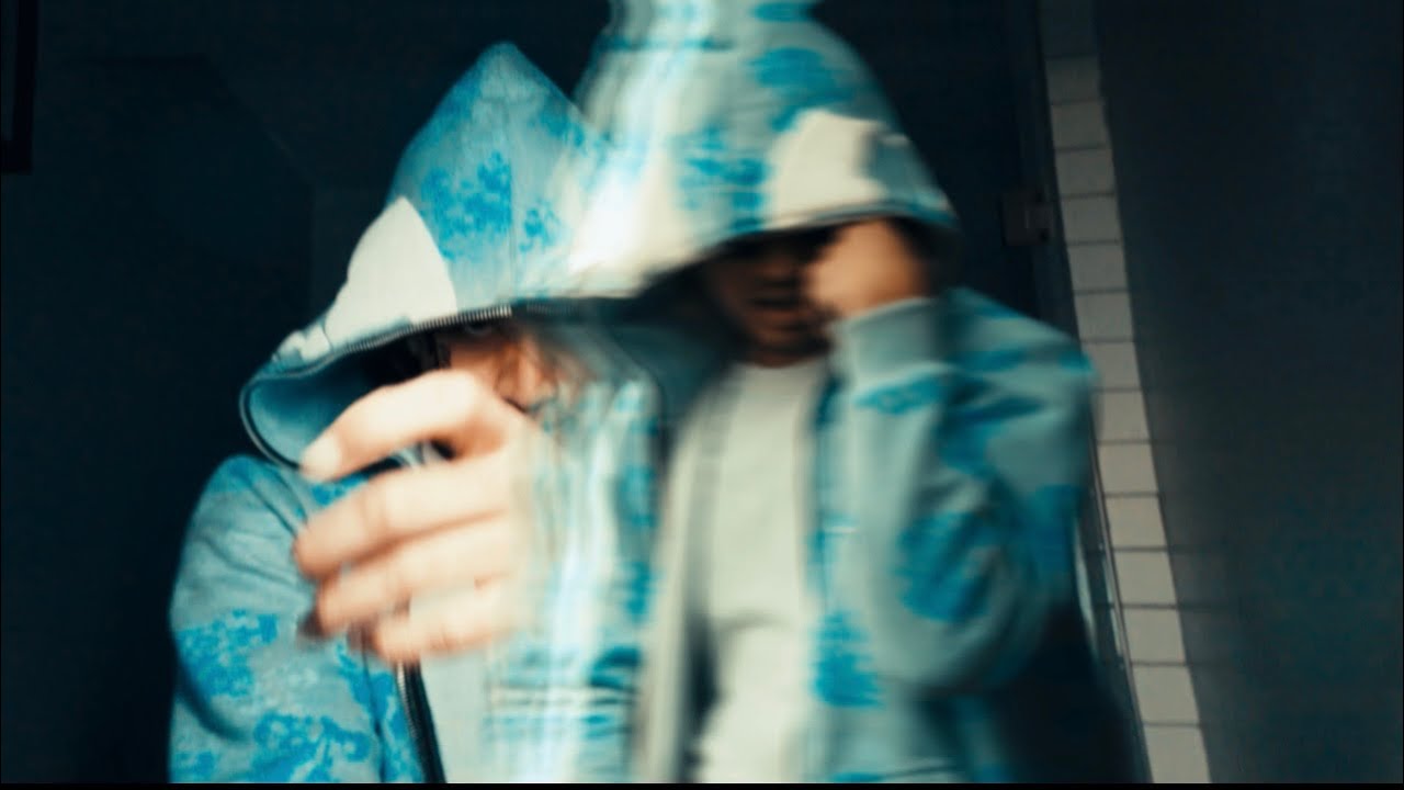 Sllvtty - Alone (official music video) - YouTube
