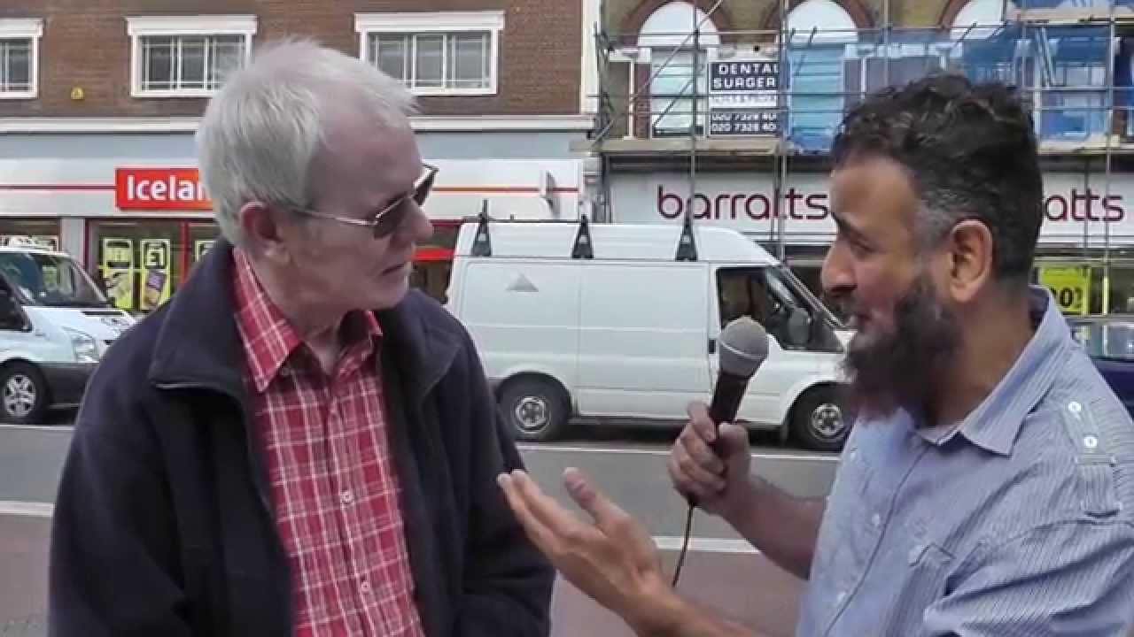 Amazing Conversion to Islam - Street Dawah 'Live' - YouTube