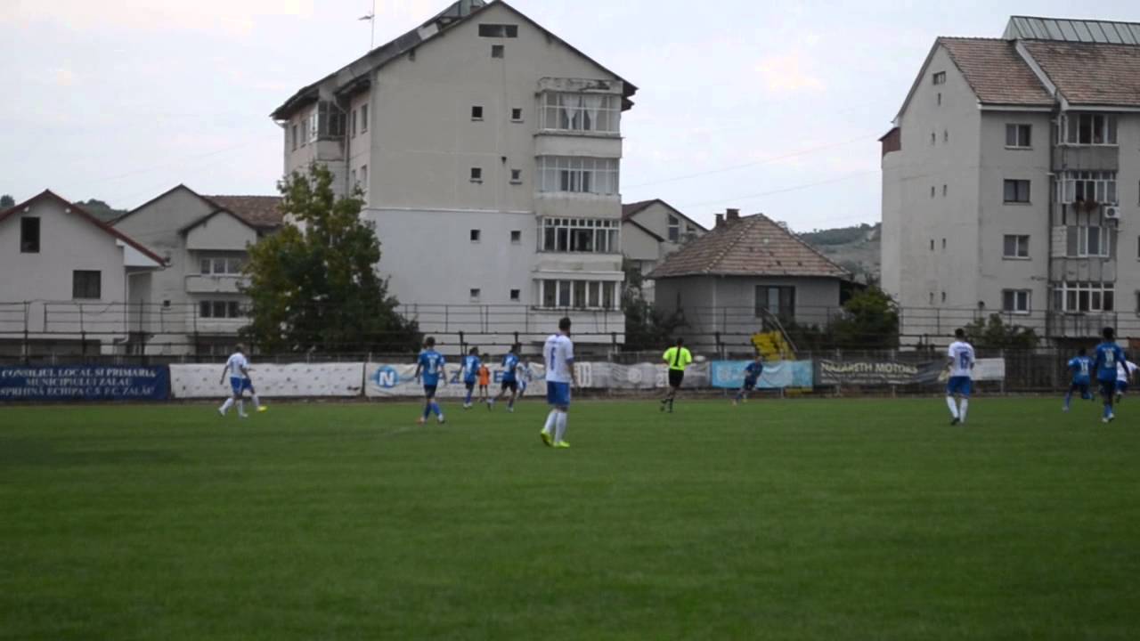 FC Zalau - Progresul Gloria Bistrita, faza din meci 1 - YouTube