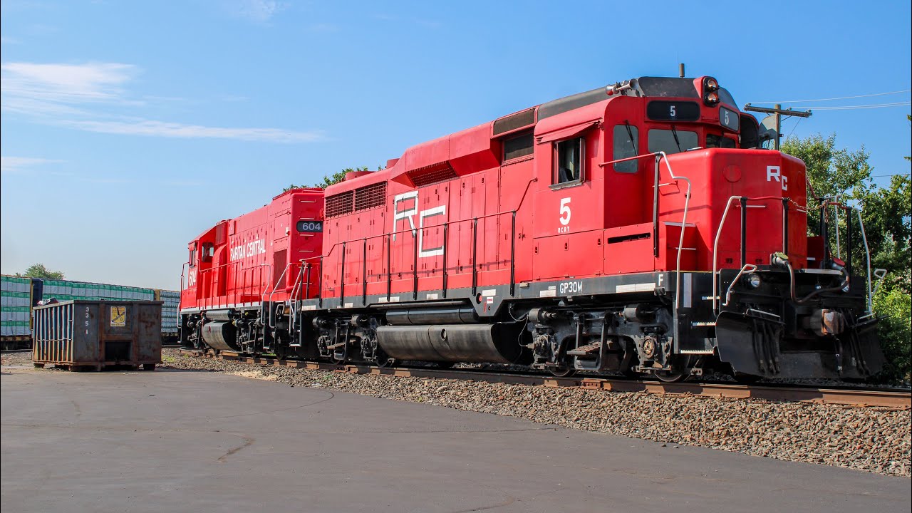 Raritan Central GP30M 5’s last stand! - YouTube