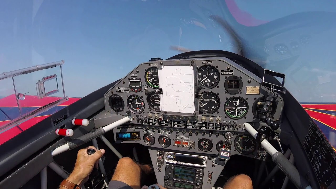 Extra 300 Aerobatics - YouTube