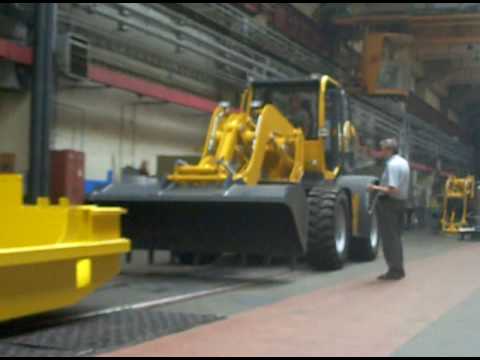 Detvan HON 200 wheel loader - YouTube