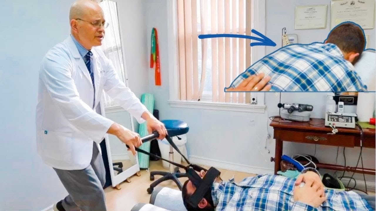 *CURVED SPINE CORRECTION* Aligned By Chiropractic Adjustment *CRUNCHY ...