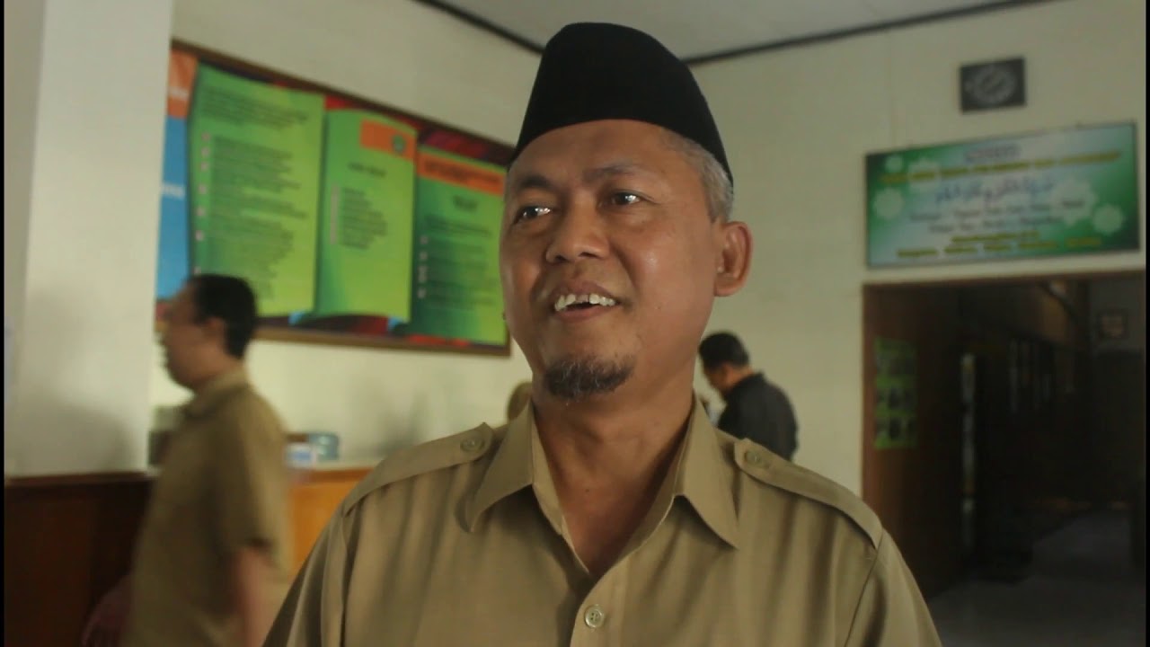 FEATURE HAJI RRI SAMARINDA - YouTube