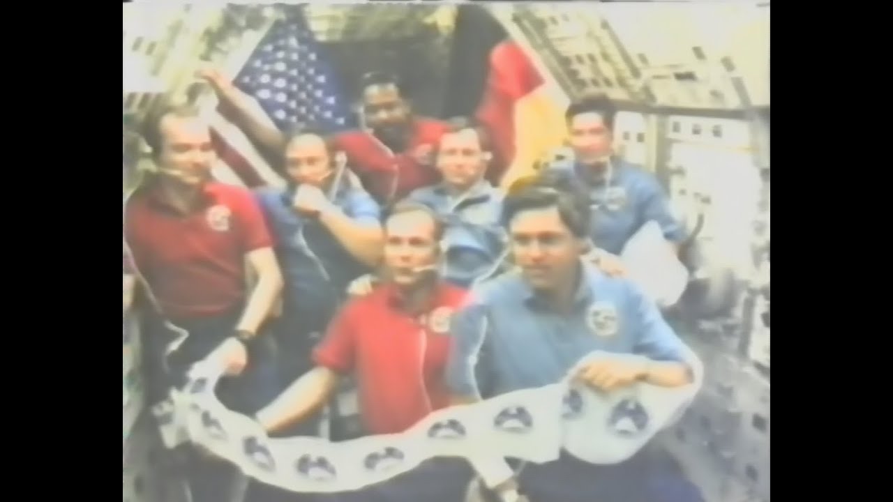Space Shuttle Columbia STS-55 - Spacelab D-2 (1993) 5/6 End of Mission ...