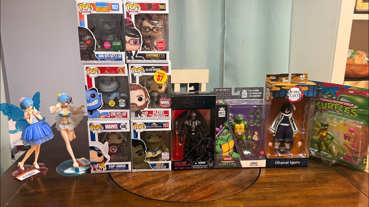 2nd and Charles is a nerds love nest! Found a rare breed in the wild ...