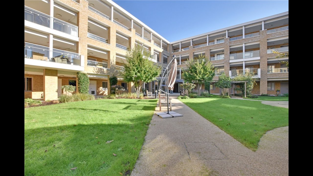 Christopher Boones Court video tour - YouTube