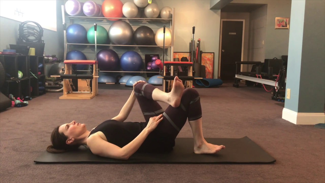 10 Minute Pilates Stretch Exercise - The Power of Pilates in ...