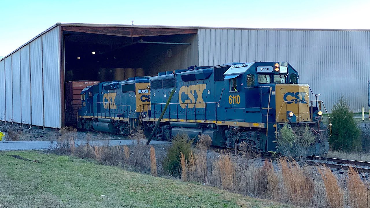 CSX Industrial Switching in Virginia - YouTube