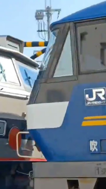 Ef510-313(門)の甲種輸送、ef210-325(吹)+ef510-313(門) - YouTube