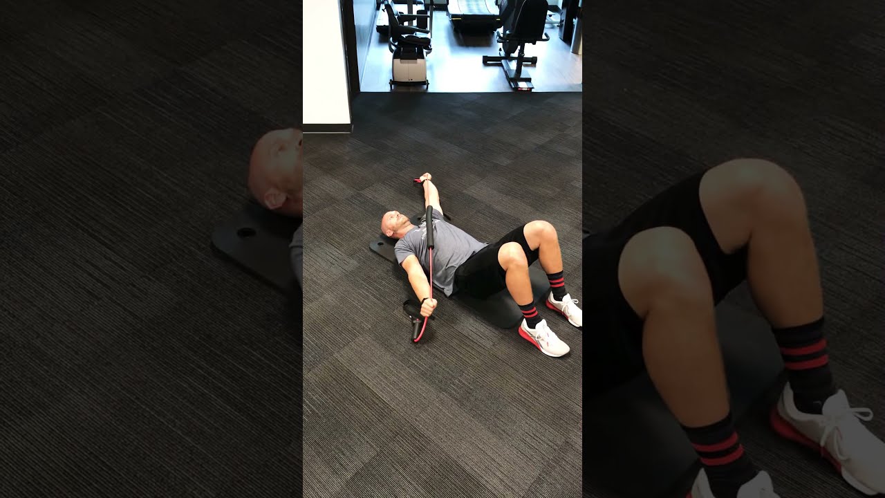 Supine Diagonals with Cervical Flexion - YouTube