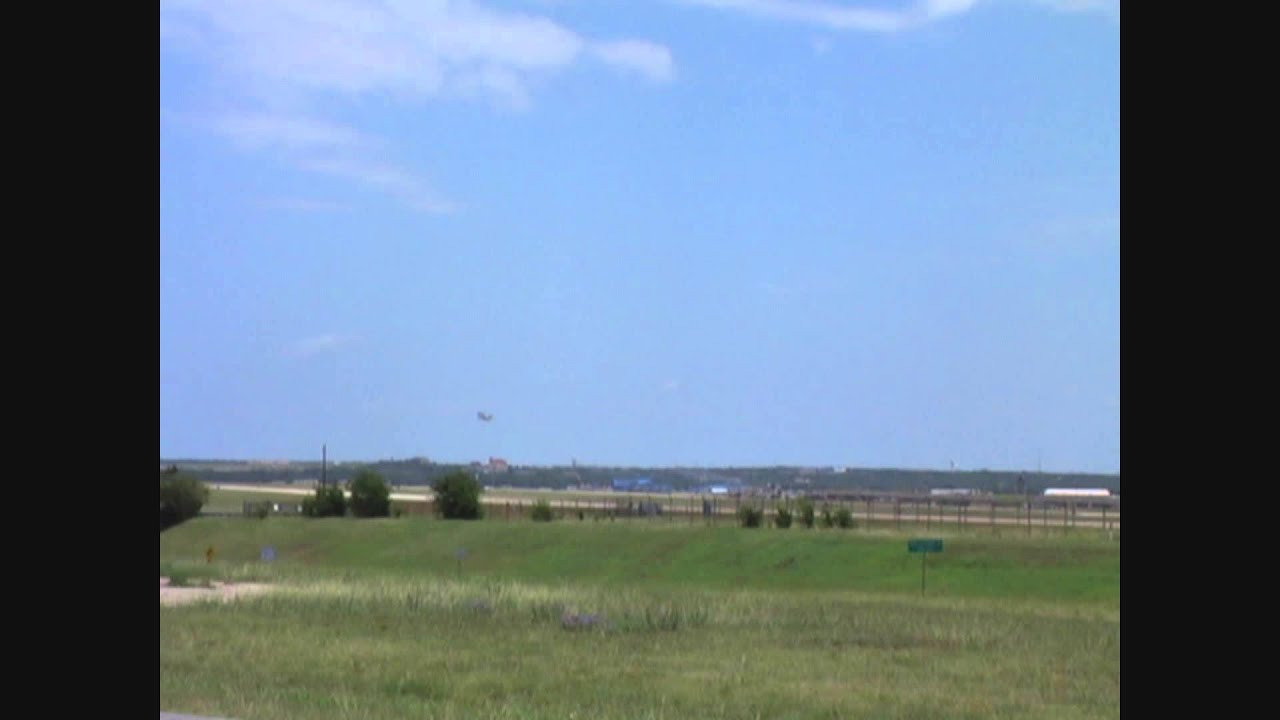 Lockheed Martin F-35B Departs NAS Fort Worth - YouTube