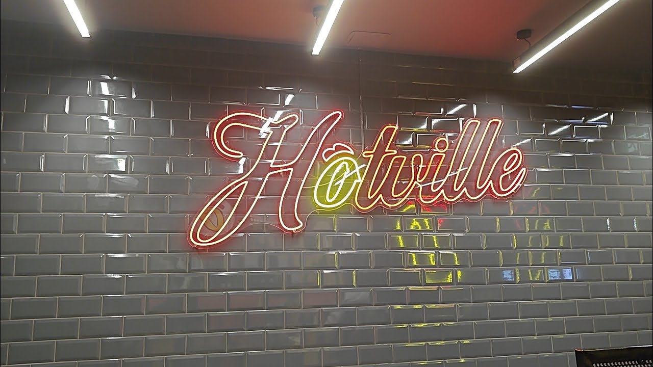 Hotvile - Review of Nashville chicken with little chef - YouTube