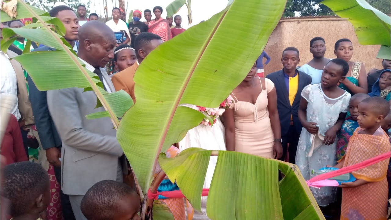 tubonye umusizi w'umuhanga mubukwe bw'Ibrahim#adper sinai - YouTube