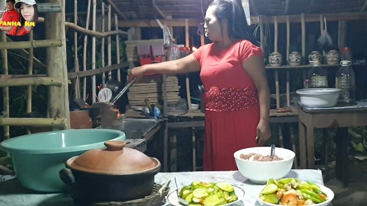 Blog 0023. Cooking with srey Ly. Cook for children at the countryside ...