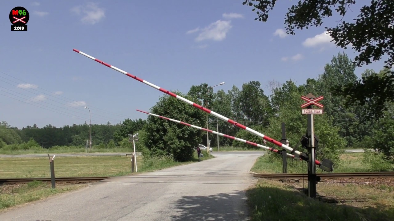 Železniční přejezd Majdalena #1 [P5606] - 14.6.2019 / Czech railroad ...