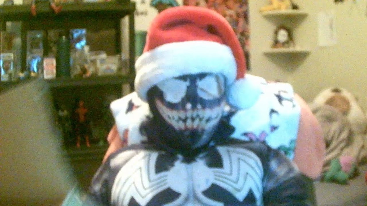 Venoms thoughts on santa + Unboxing || Christmas countdown pt 12 - YouTube