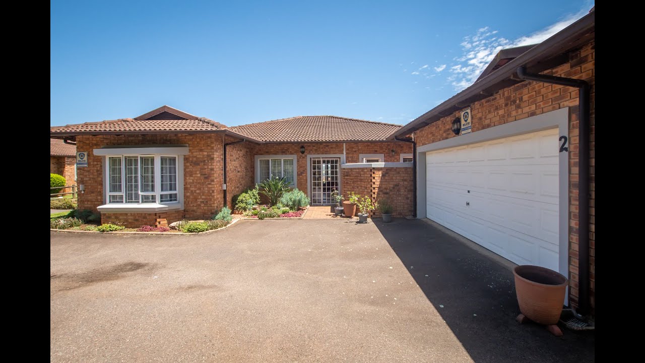 R2,850,000 | 3 Bedroom Simplex For Sale in Hillcrest - YouTube