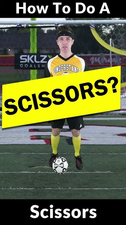 How To Do A Scissor In Soccer - YouTube