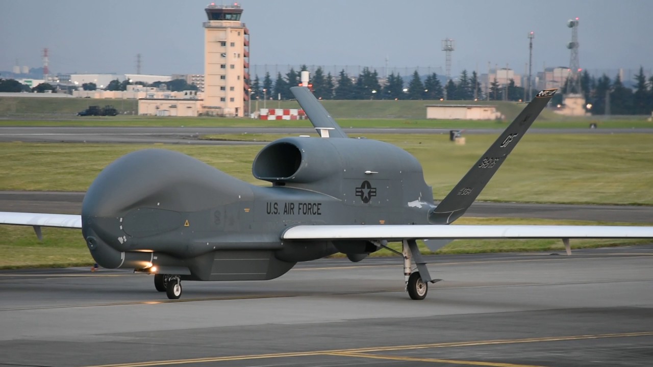 RJTY 13JUL17 RQ-4B-40 - YouTube