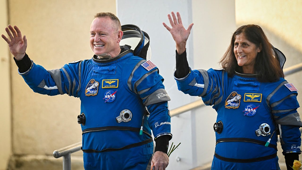 LIVE: Astronauts return to Earth - YouTube