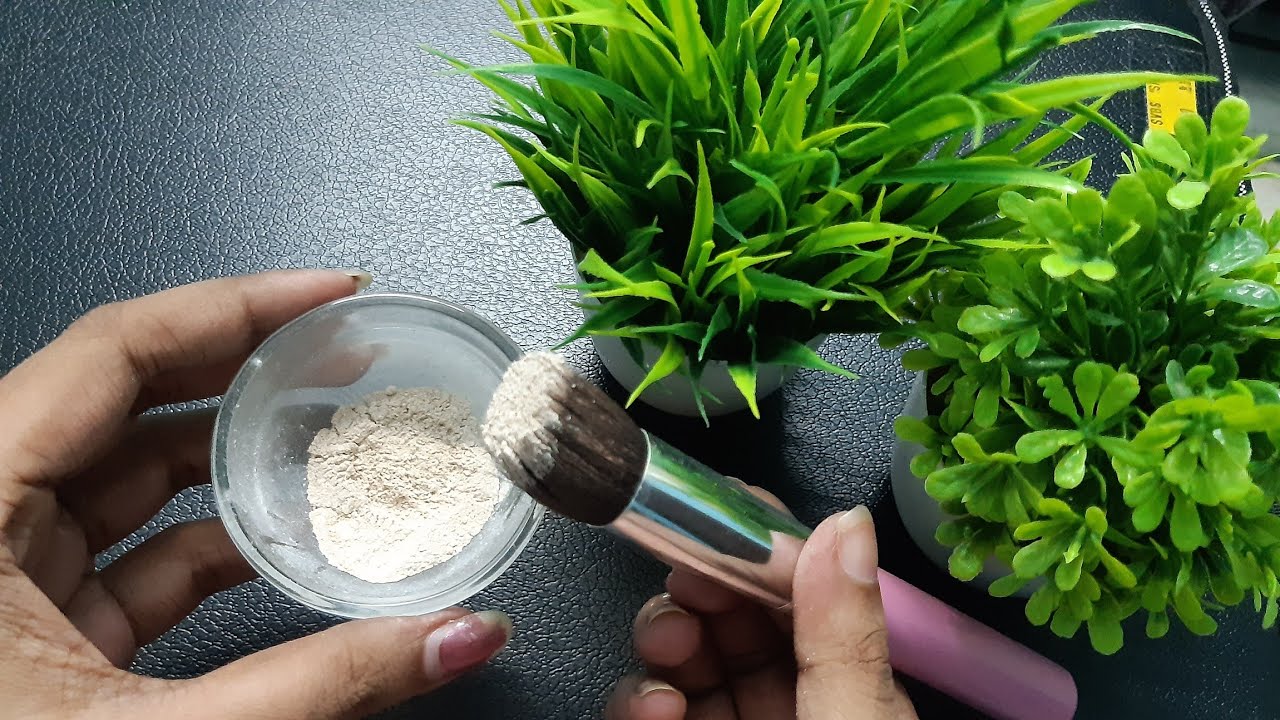 DIY Loose Powder Foundation | Homemade Compact Powder - YouTube