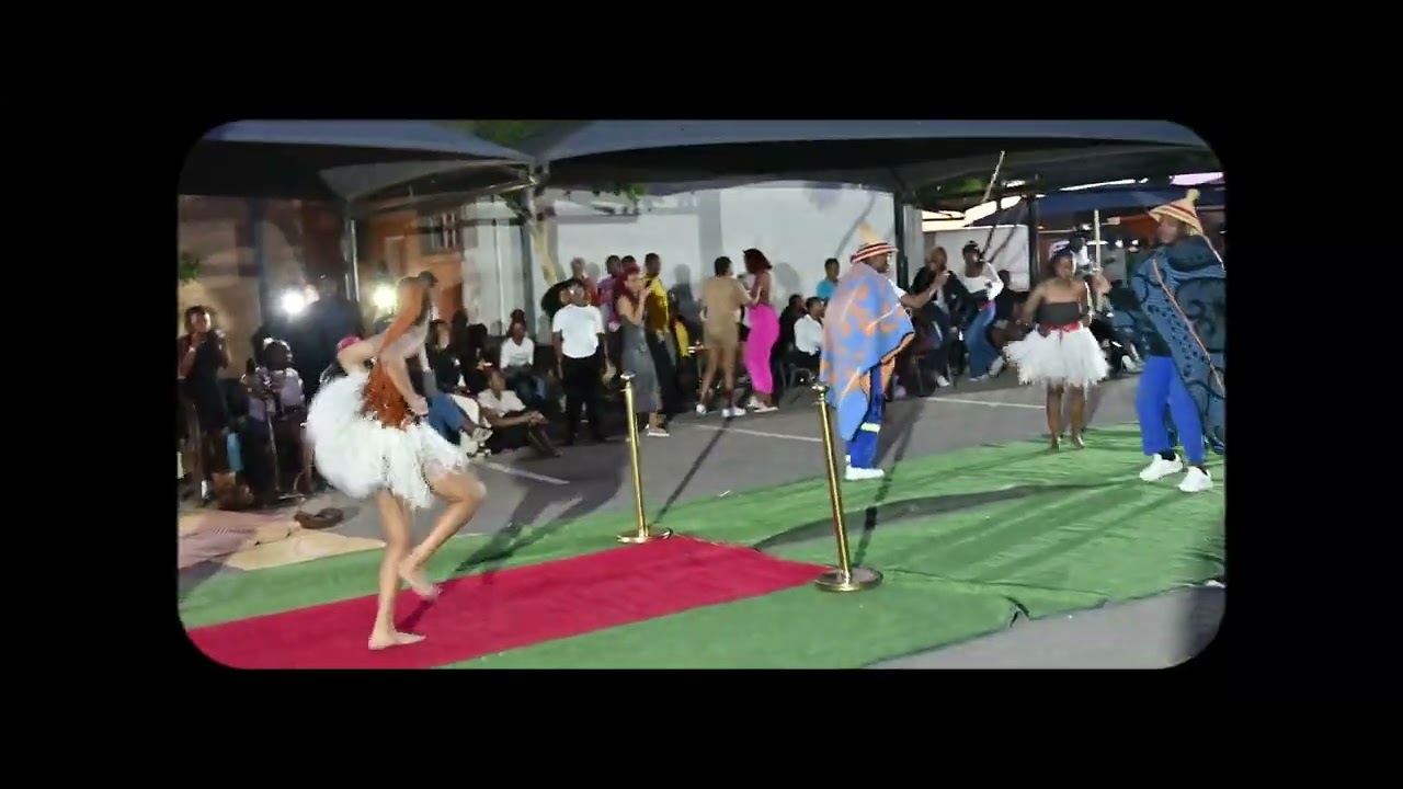 Robin villa Heritage video - YouTube