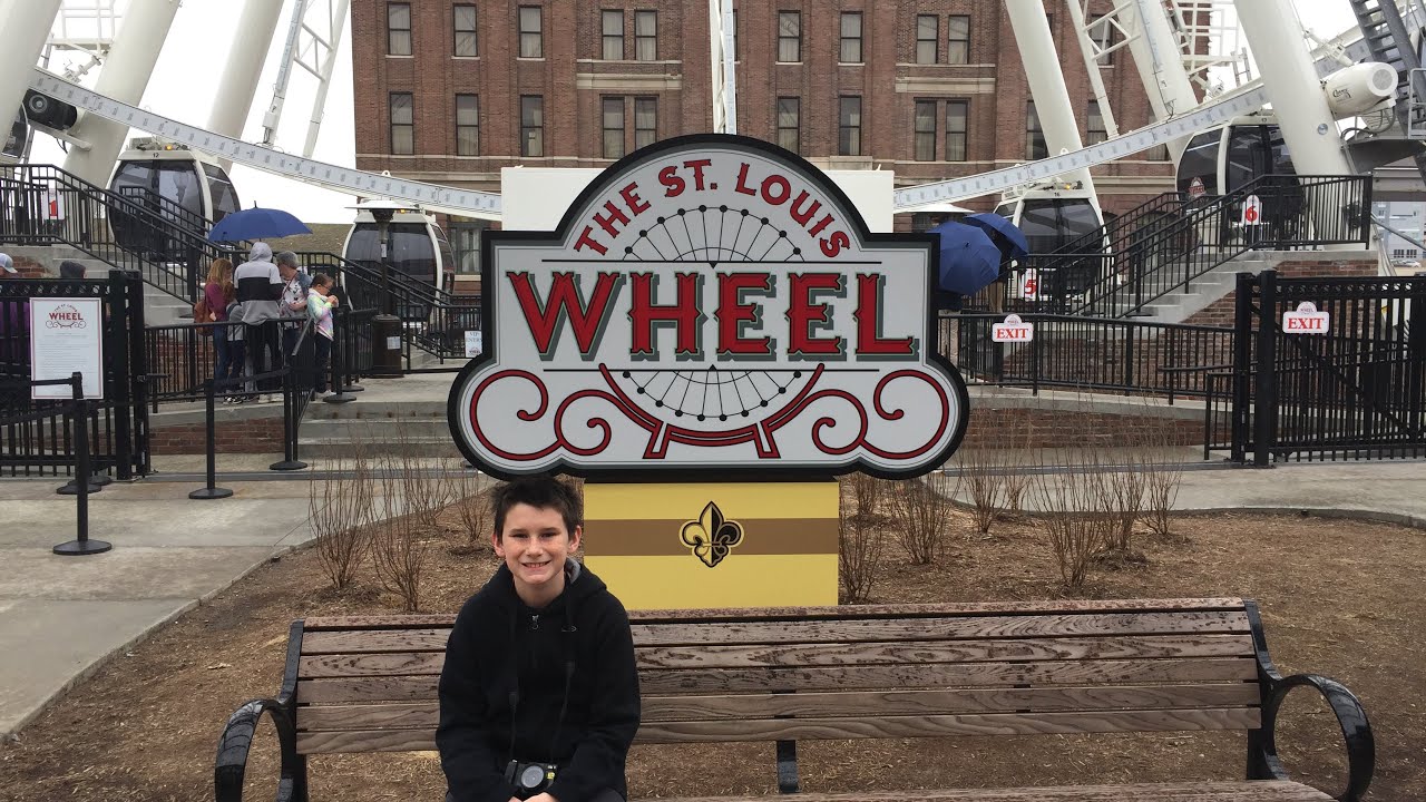 St.Louis wheel at Union Station - YouTube