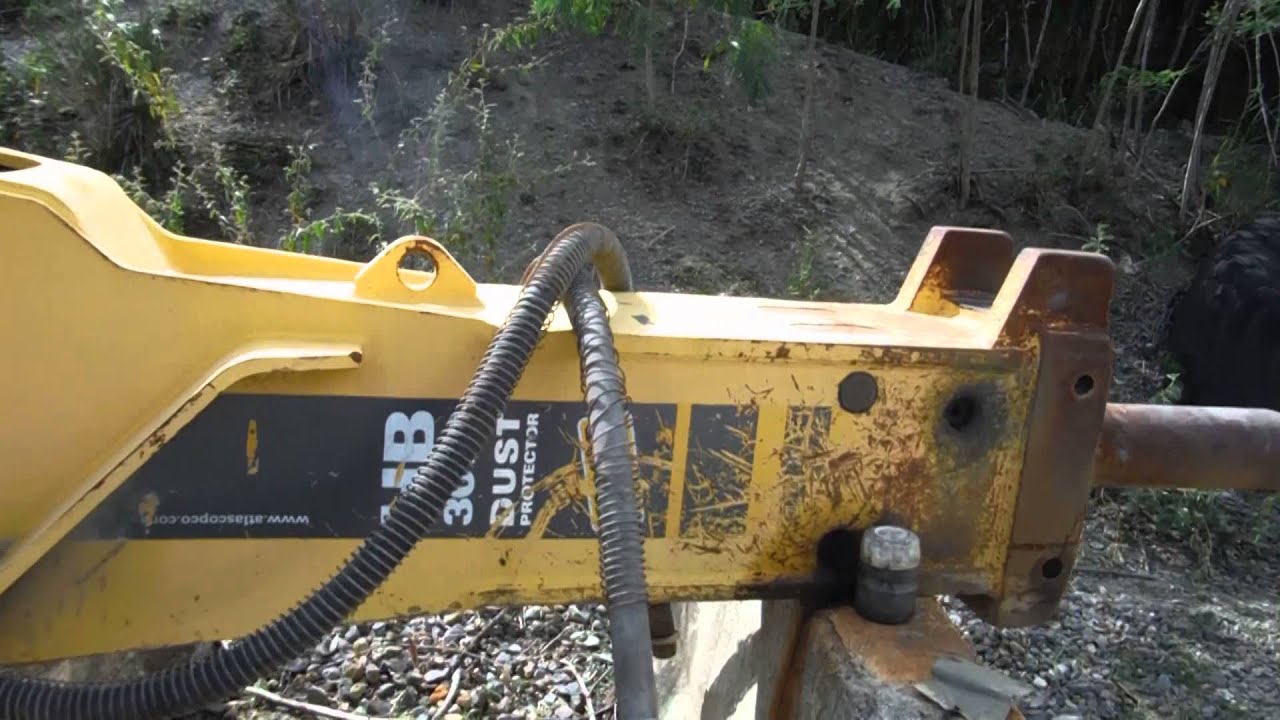 ATLAS COPCO HB3000 HYDRAULIC HAMMER - YouTube