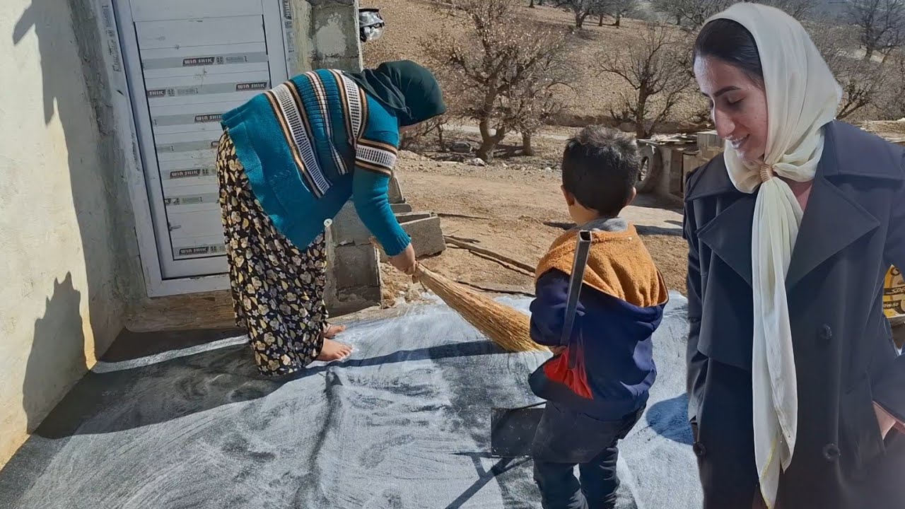 **Innocent House of Wisdom: Adventures of Glass and Love** - YouTube