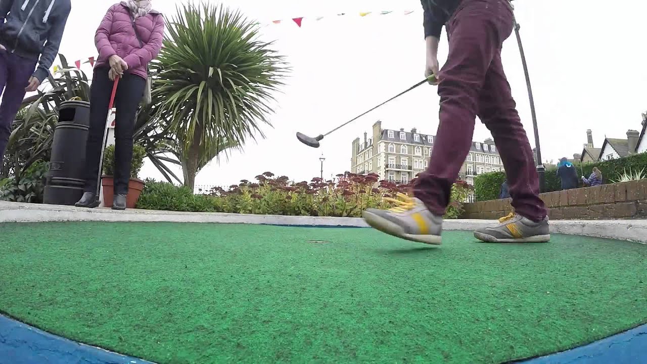 Mini Golf Kent - YouTube