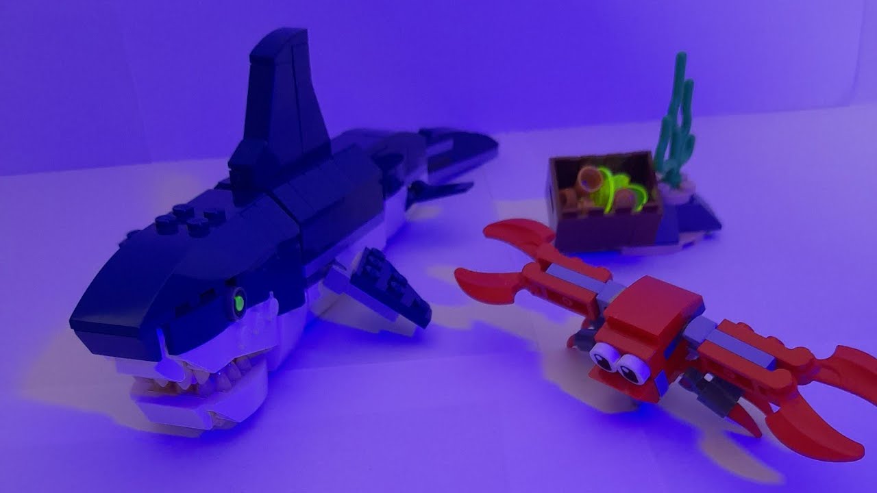 Lego Creator Requin - YouTube