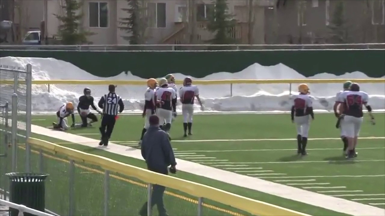 Fort McMurray Ravens 2017 - Mike Finn TD run - YouTube