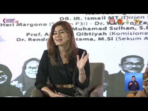 Tysa Novenny, (moderator seminar nasional Konferensi Penyiaran Indonesia tahun 2022)