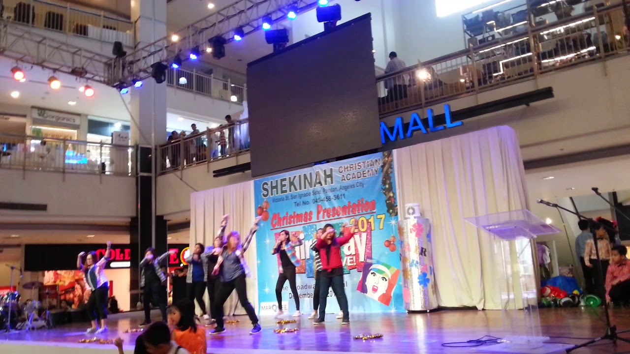 SCA Teachers and Staff Dance Remix 2017 - YouTube