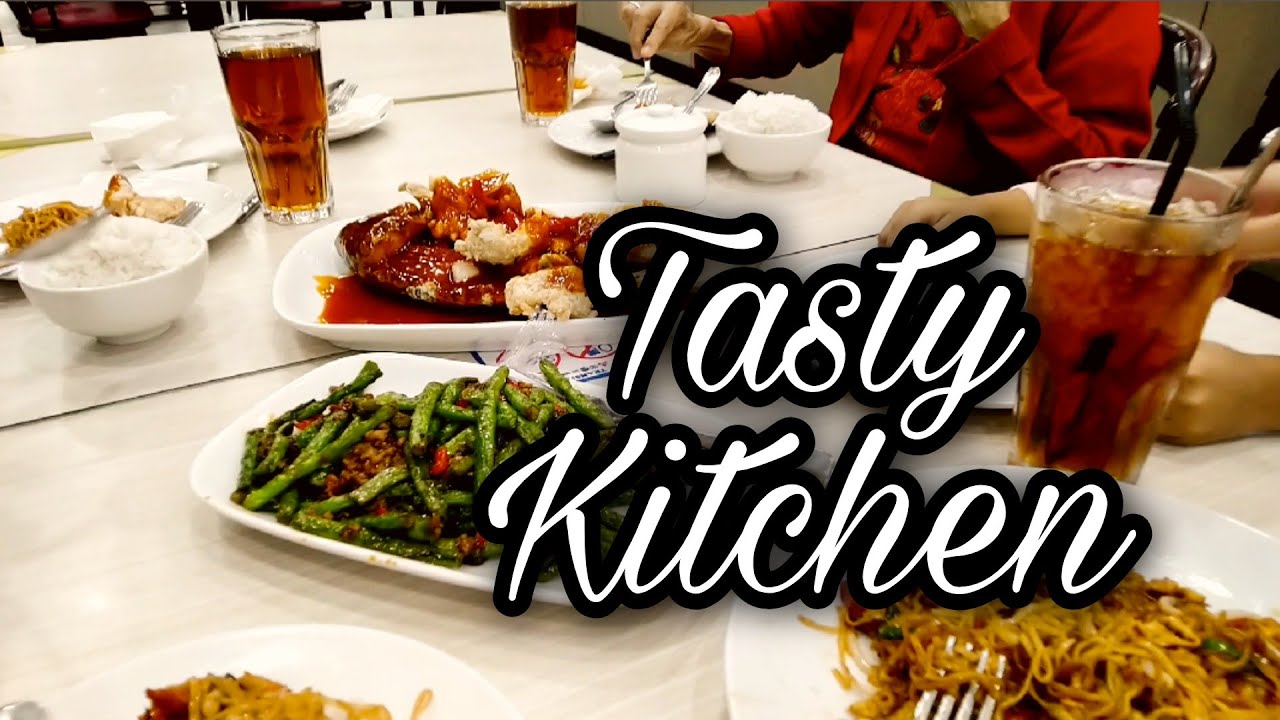 Makan Bersama Di Tasty Kitchen Makanan Nya Enak Banget @BoNniM78 - YouTube