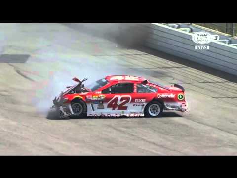 Choques de Kyle Larson y Danica Patrick en Fontana - NASCAR Sprint Cup ...