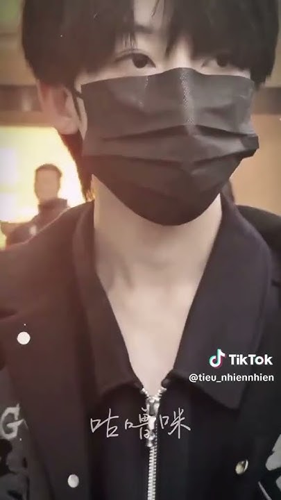 Nhìn Em Ta đeo Khẩu Trang Bả Nh Quá😎[cre Cre Tieu Nhiennhien]