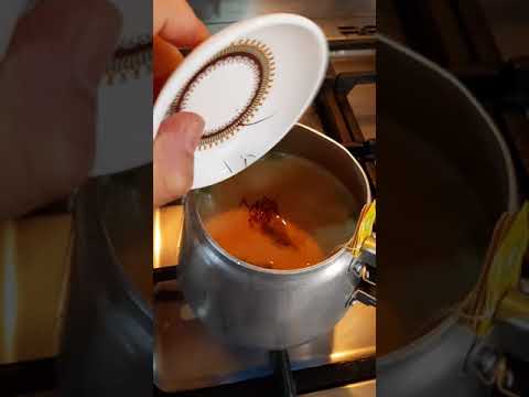 kita bikin Shai karak yuk?  teh susu arab..