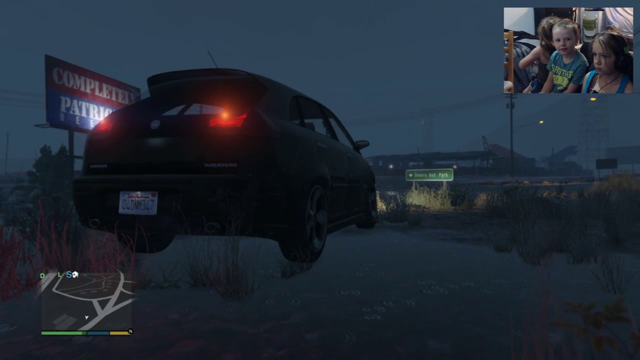 Sarahsaurus Running around on GTA! - YouTube