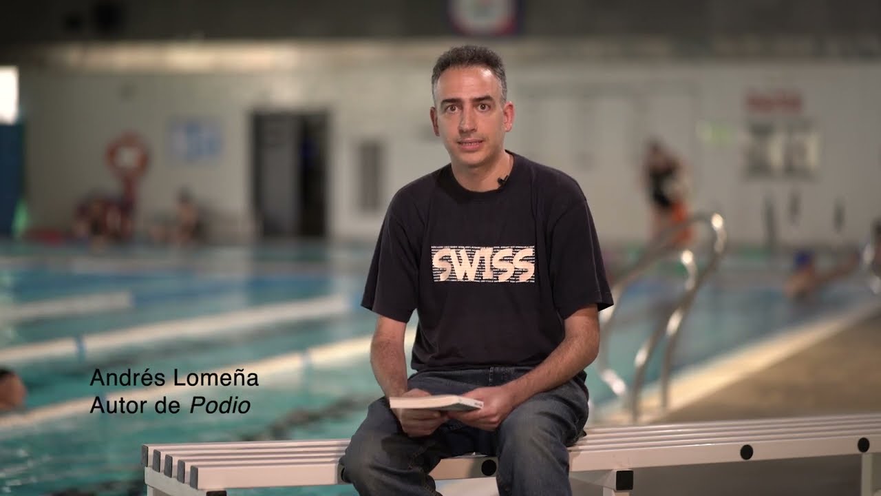 'Podio', el debut literario de Andrés Lomeña - YouTube