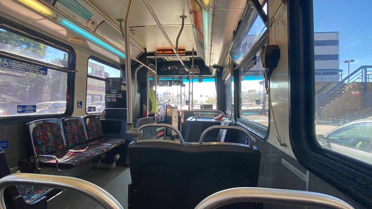 Glendale Beeline 2009 New Flyer C40LFR B74 - YouTube