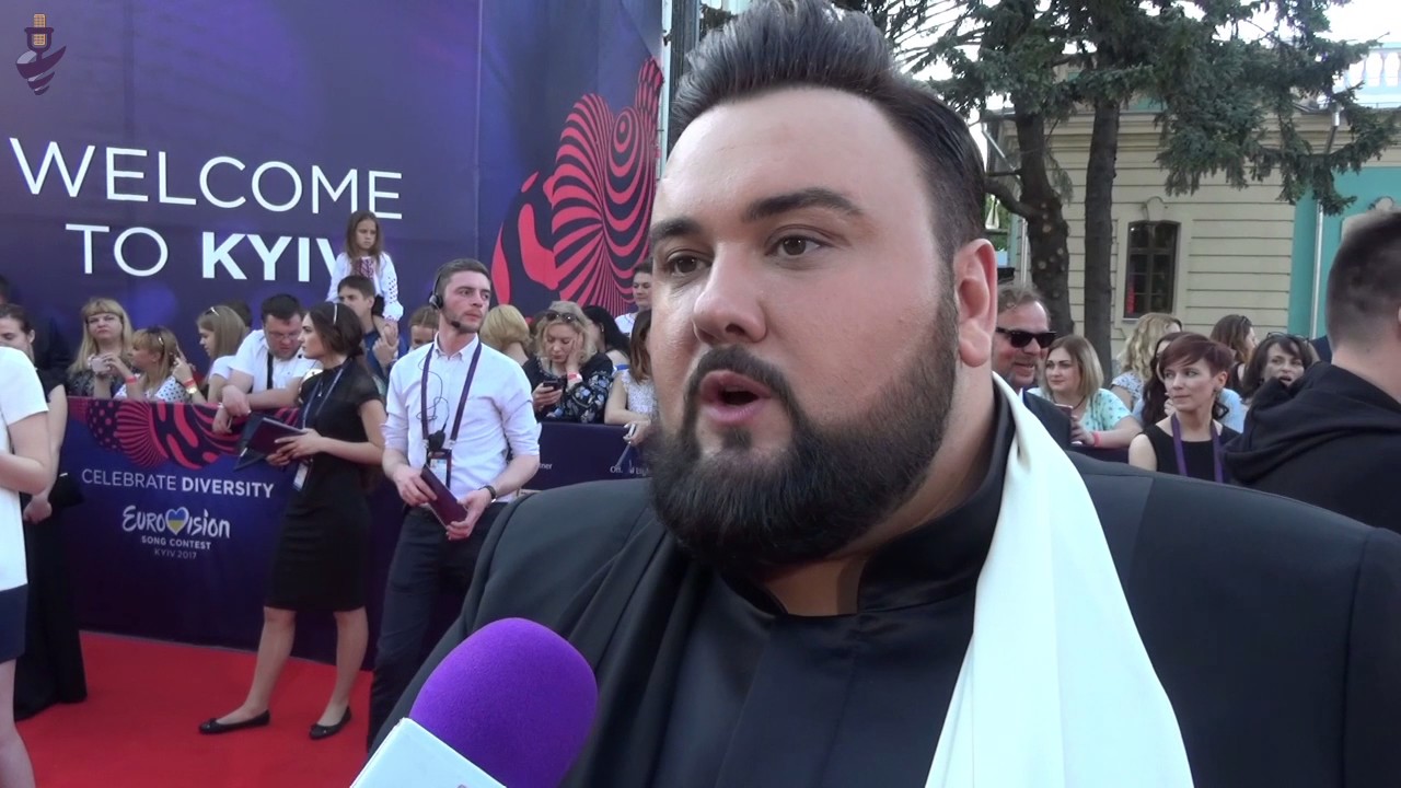 Eurovision 2017 - Red carpet - Croatia - Jacques Houdek - YouTube