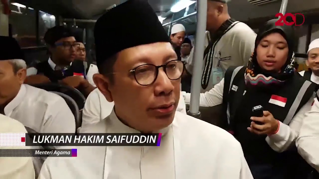 Ketika Menag Lukman Kenakan Sarung Batik dan Slop - YouTube