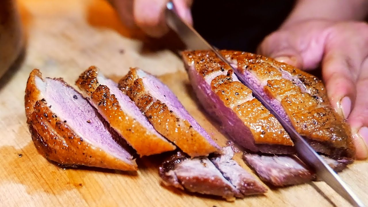 Mexican Food - FRIED DUCK WITH CHOCOLATE CHILI SAUCE Palo Santo ...