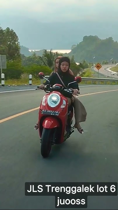 Mulusnya Jalan JLS Prigi Trenggalek - Pantai Gemah Tulungagung - YouTube