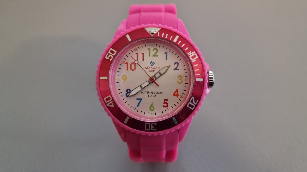Ariana's first watch review. Alienworks kids watch - YouTube