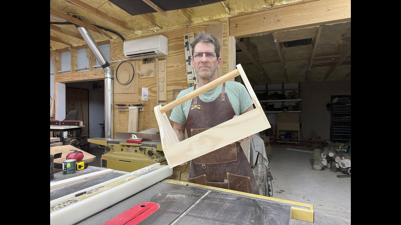 Build a Simple Toolbox - YouTube