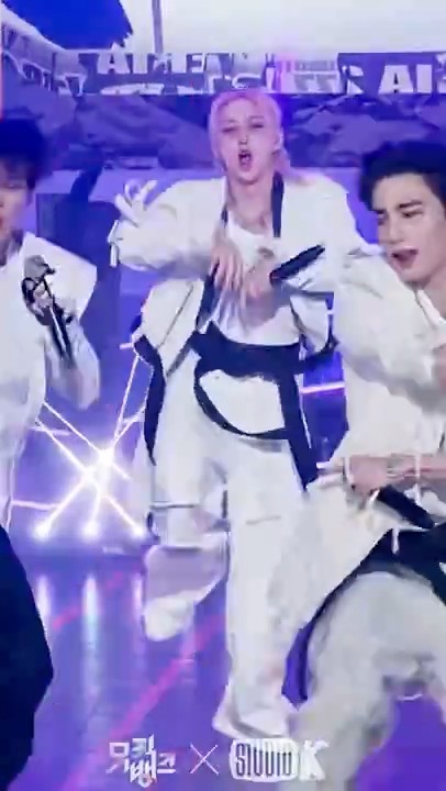 Stray Kids [CEREMONY] Felix Fancam. #kpop #shorts - YouTube