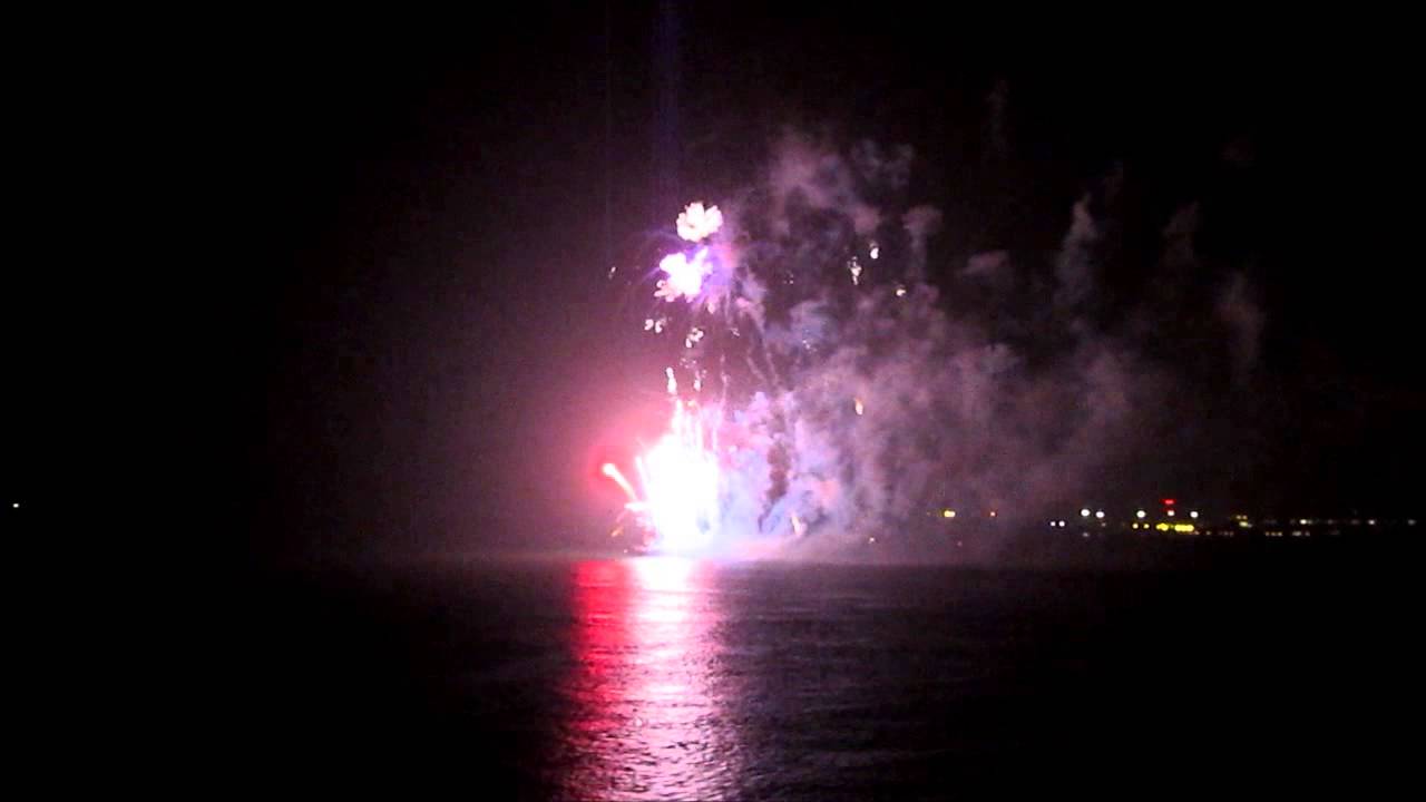 Fireworks in Southampton, England, celebrate 10 years of Cunard's Queen ...